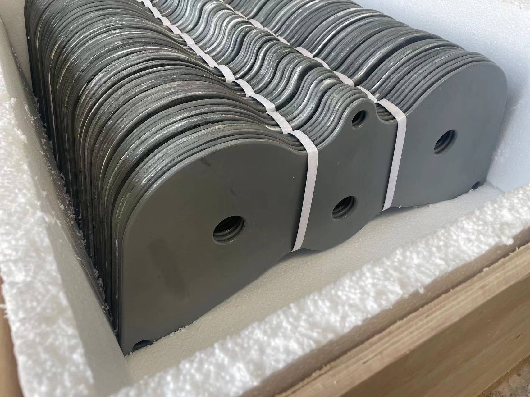 NSiC PSY Fish/ TTS/ DTS Setter Plate – Silicon Carbide Kiln Furniture
